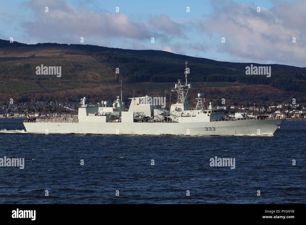 HMCS Toronto (FFH-333), a Halifax-class (or City-class) frigate ...