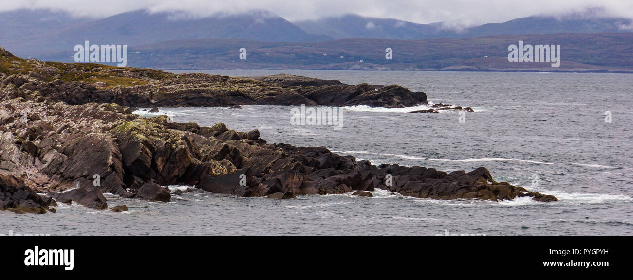 sod, bricks, turf, bog, fire, fuel, tradition, old fashion, heat ...