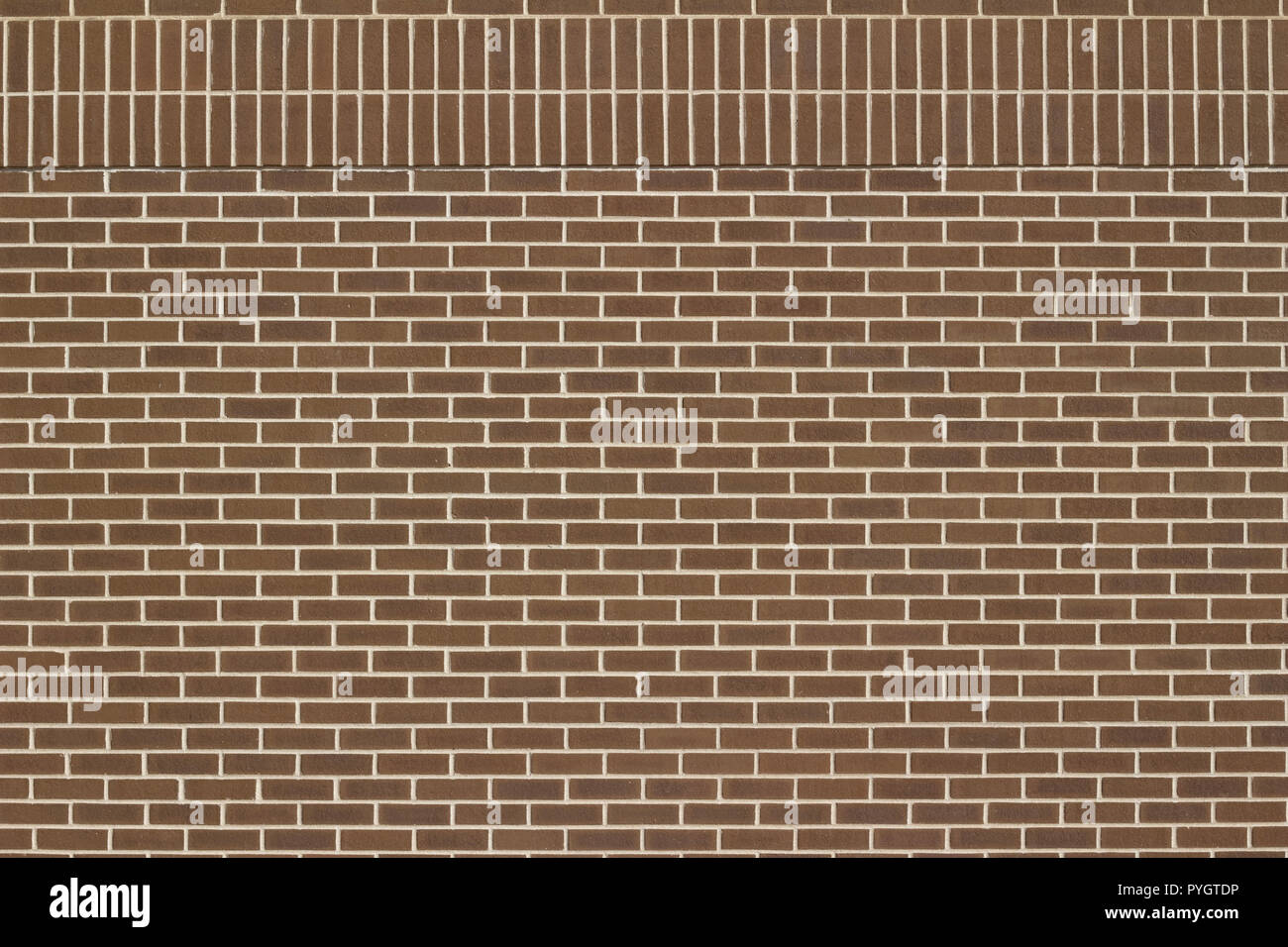 Header bond red brick hi-res stock photography and images - Alamy