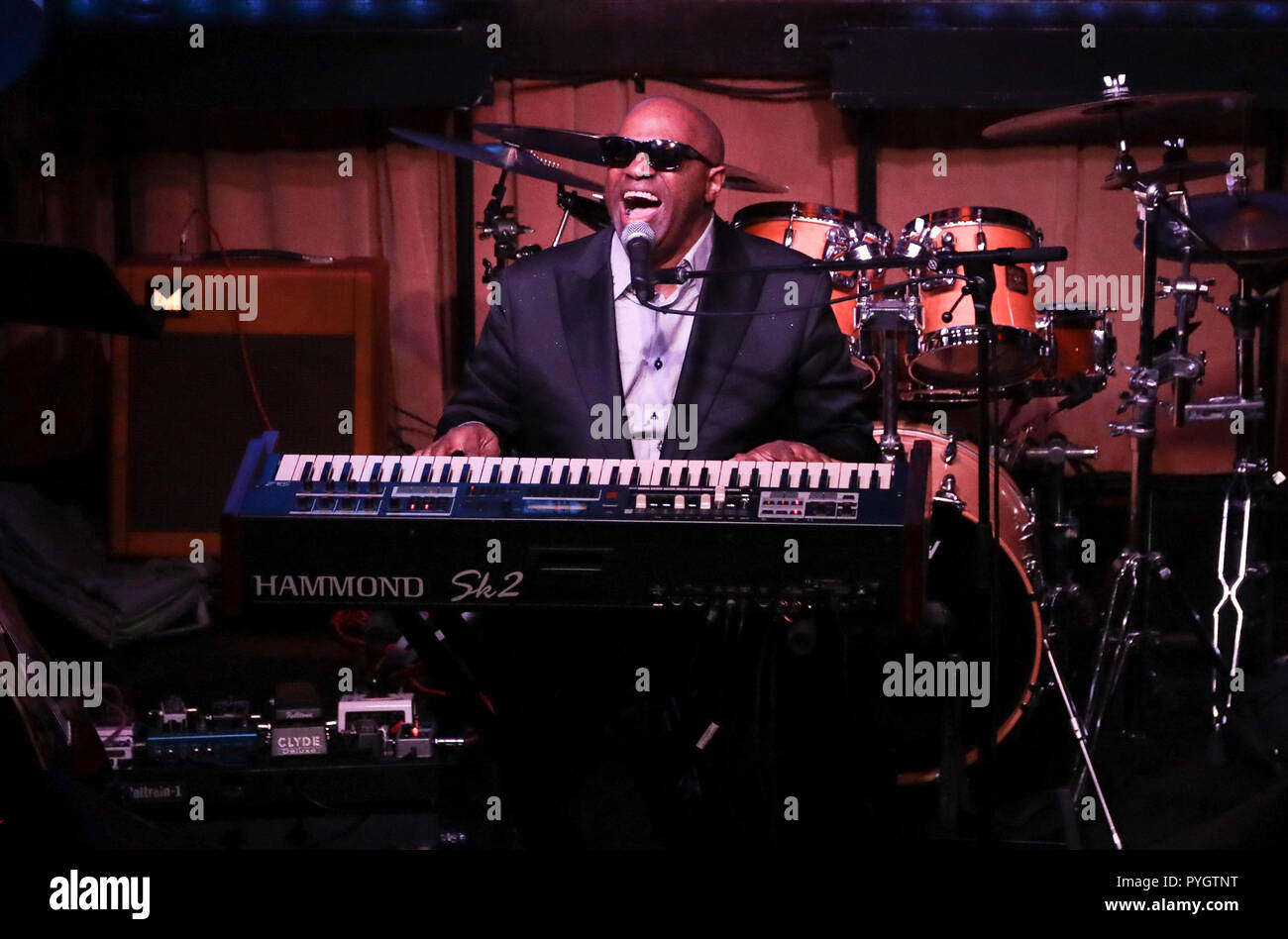 Ellis Hall performs live at Herb Alpert's Vibrato Grill & Jazz ...