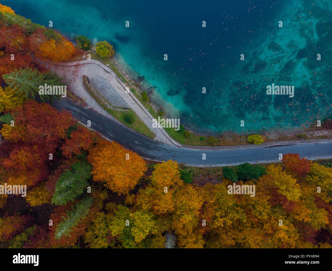 Trough lake hi-res stock photography and images - Alamy