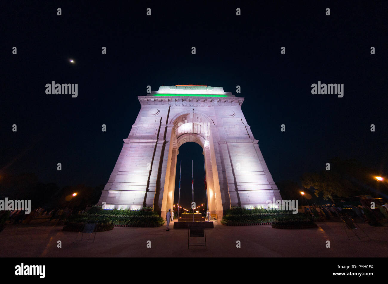 India gate at night with lights on shot with fisheye Stock Photo - Alamy