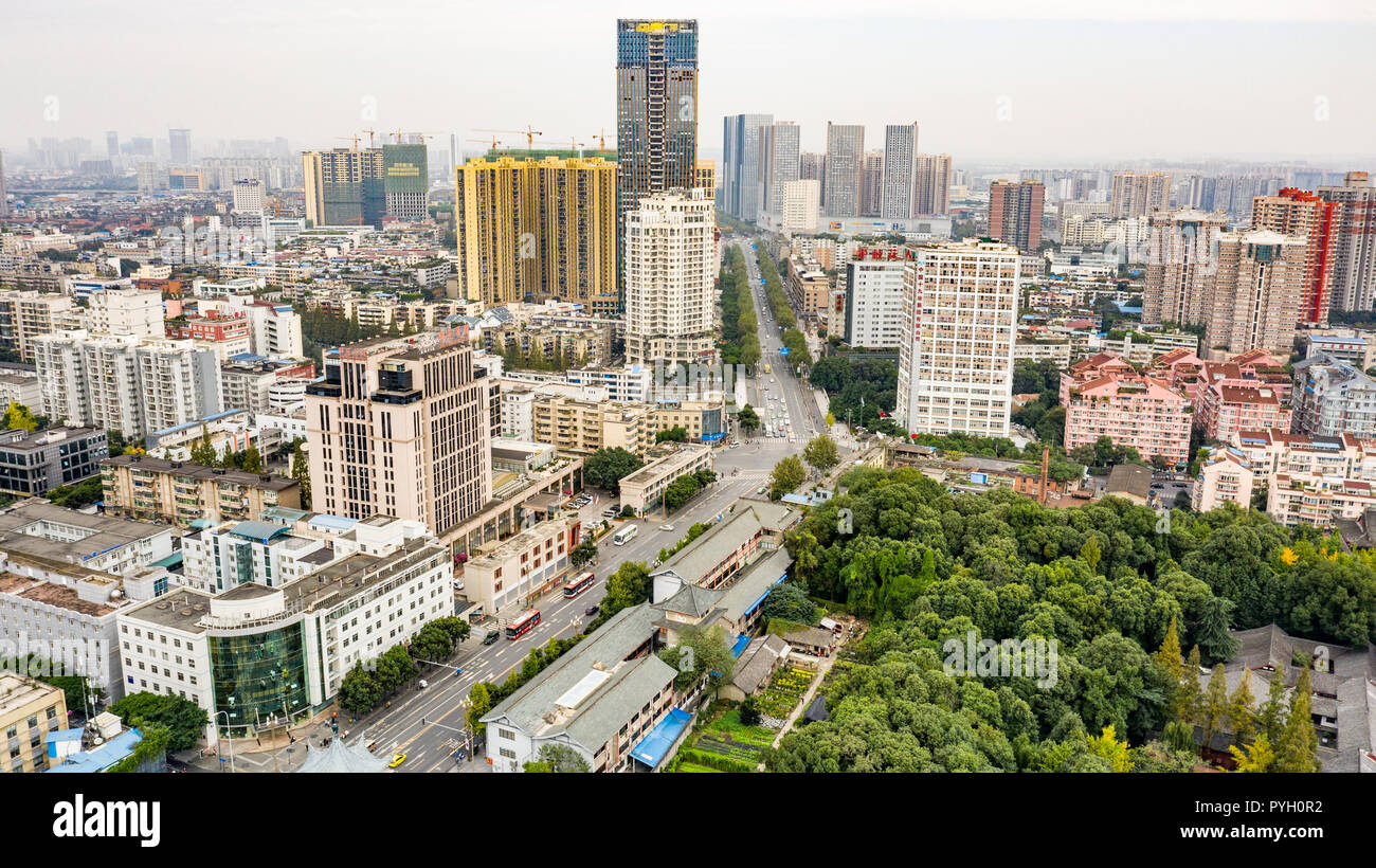 Chengdu skyline hi-res stock photography and images - Alamy