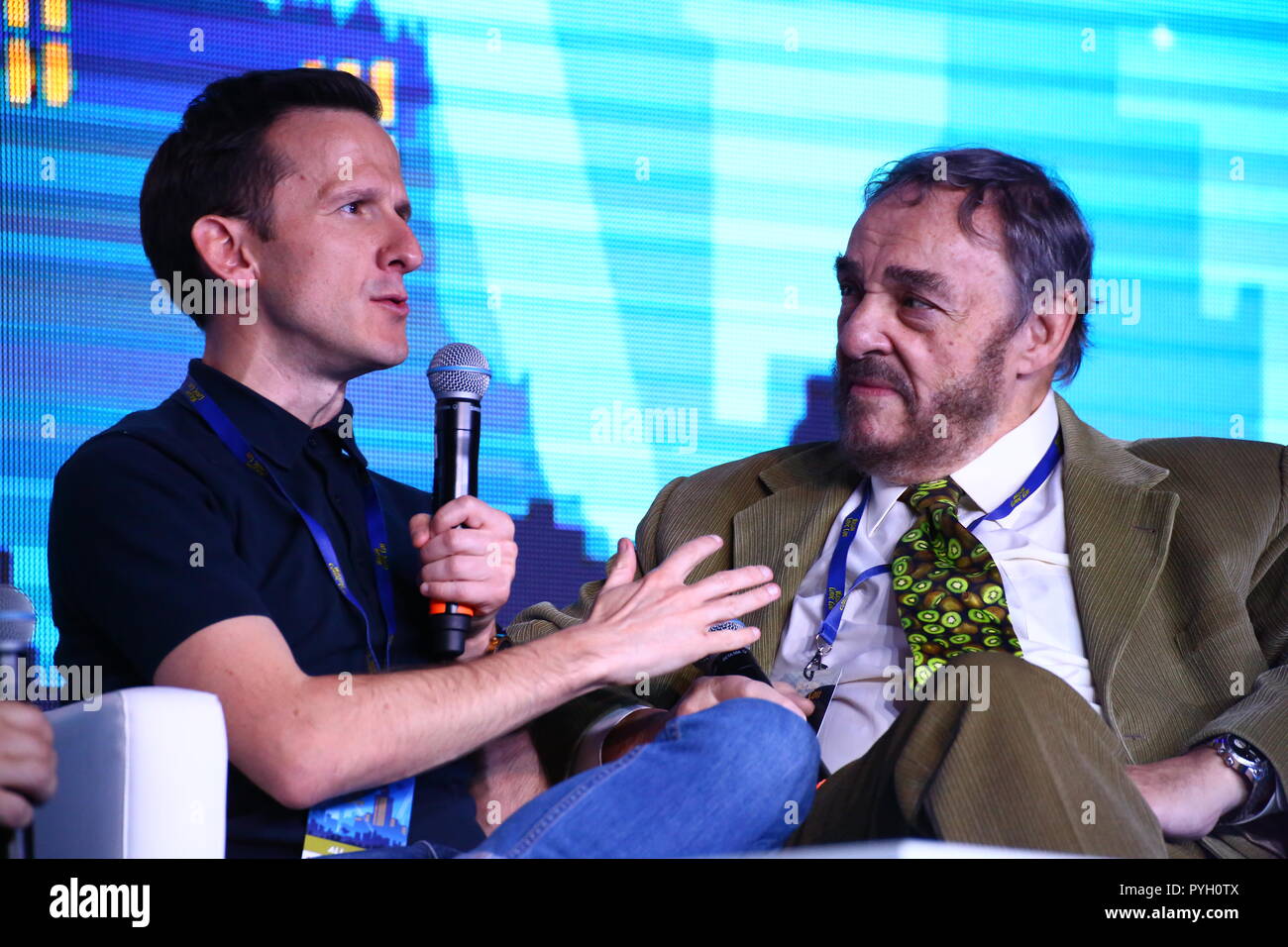 Adam rhys davies hi-res stock photography and images - Alamy