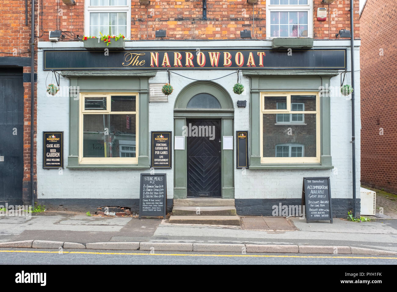 The Narrowboat pub in Middlewich Cheshire UK Stock Photo - Alamy