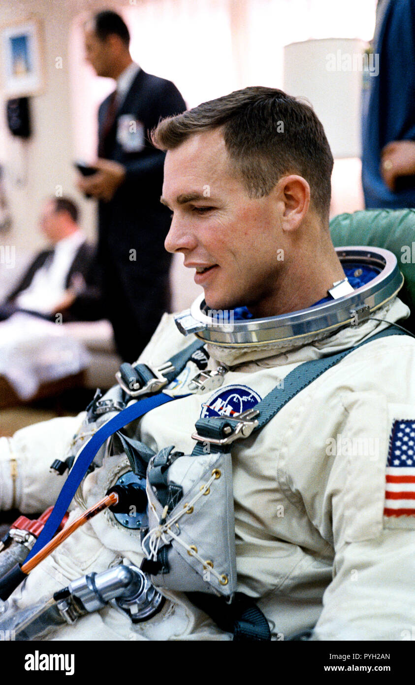 American astronauts david scott hi-res stock photography and images - Alamy