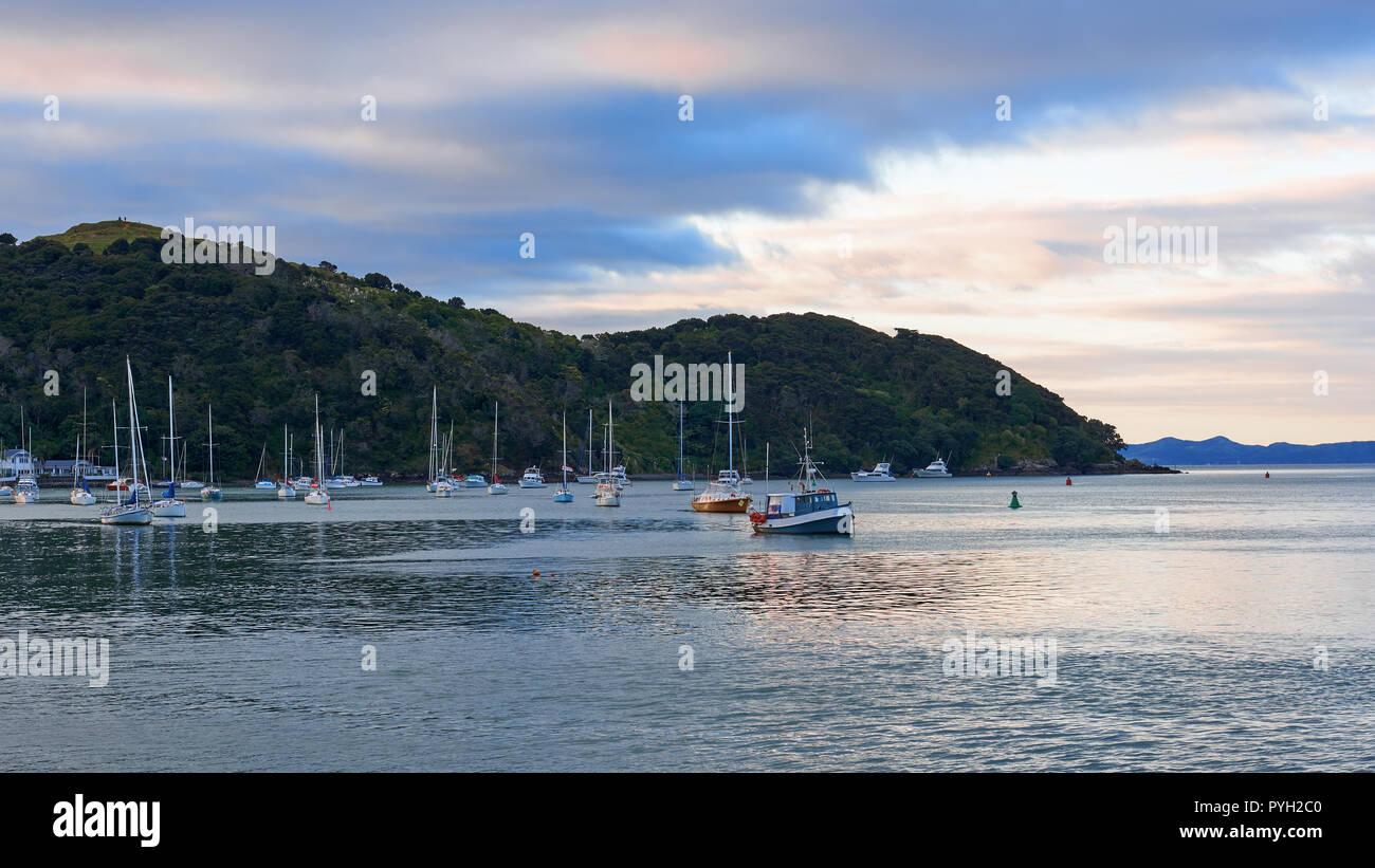 Fishing boat mangonui new zealand hi-res stock photography and images ...