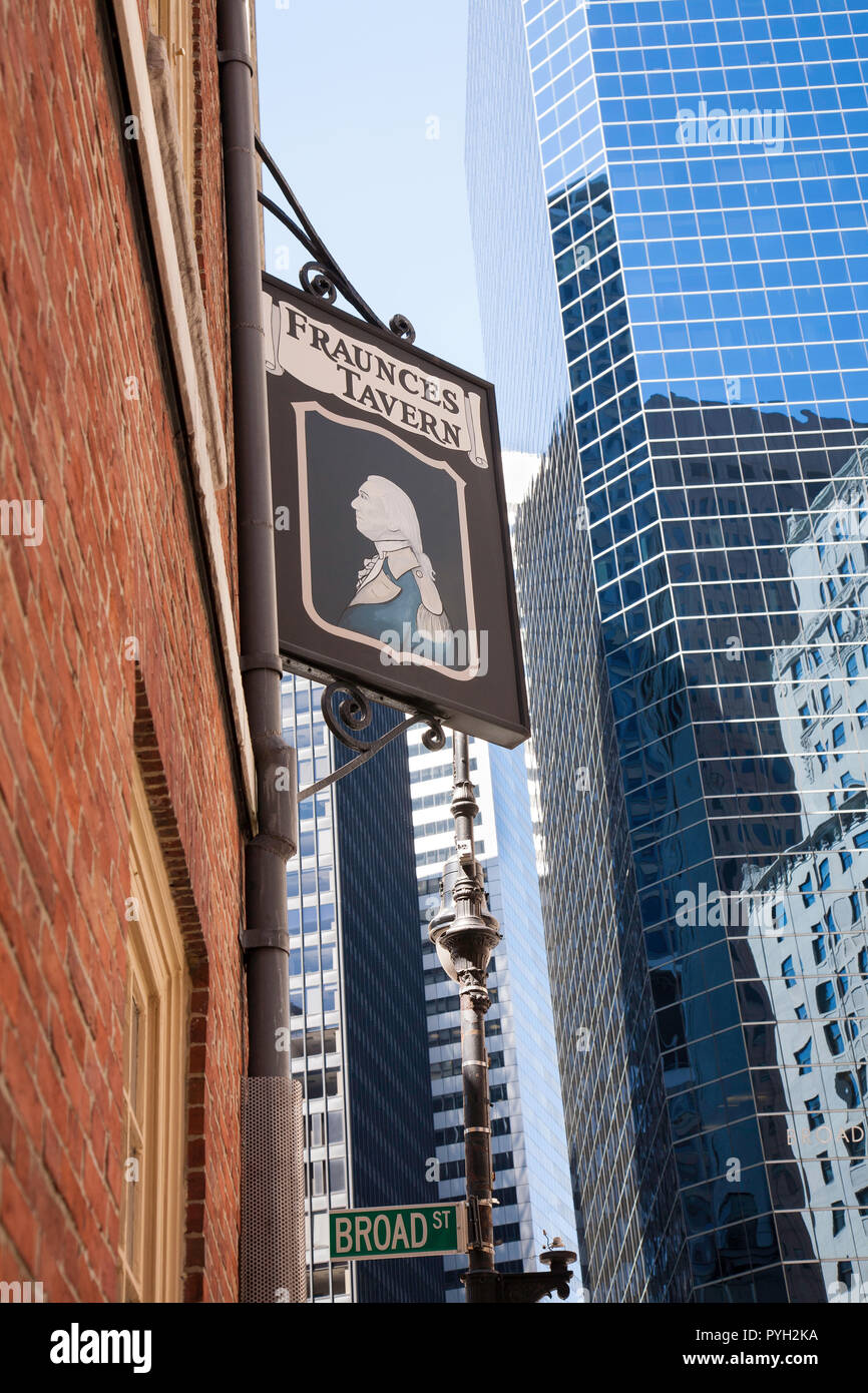 Pearl street manhattan hi-res stock photography and images - Alamy
