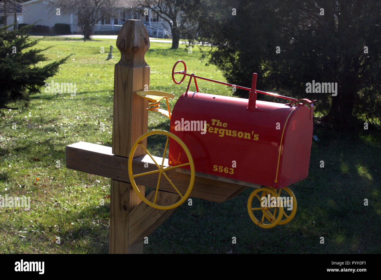 Old wagon- shaped mailbox Stock Photo - Alamy