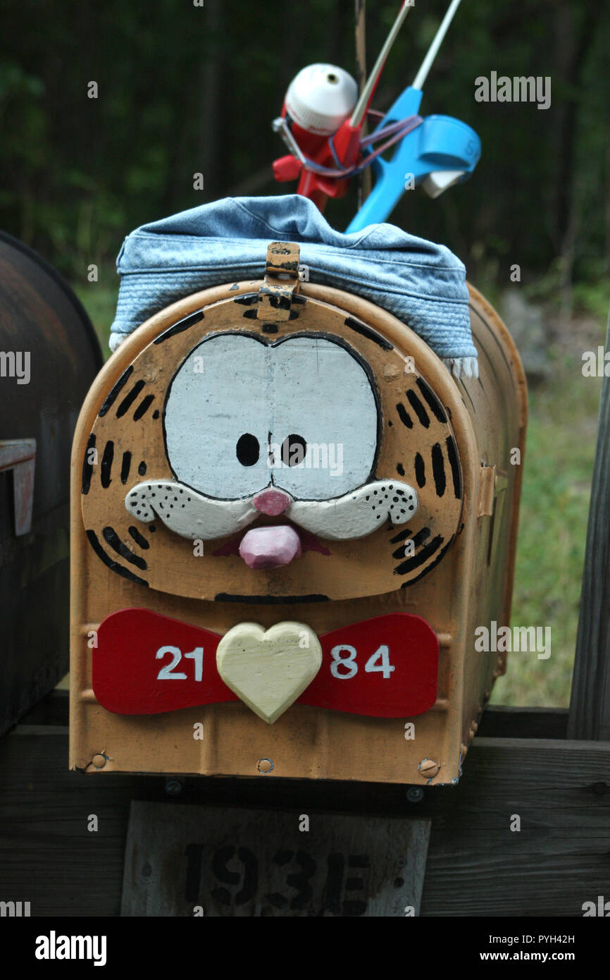 Funny letterbox hi-res stock photography and images - Alamy