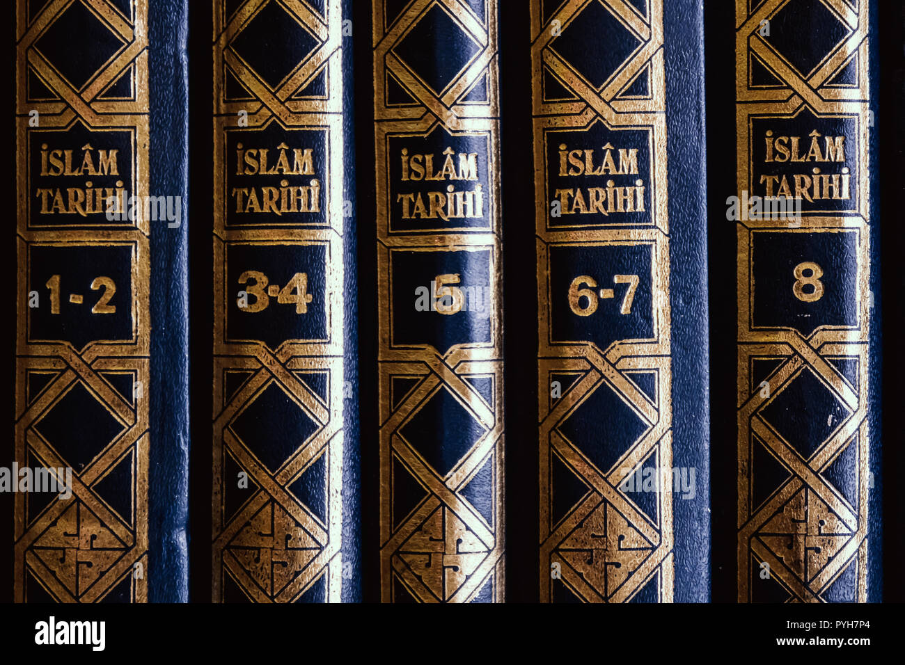 Drink cabinet history hi-res stock photography and images - Alamy