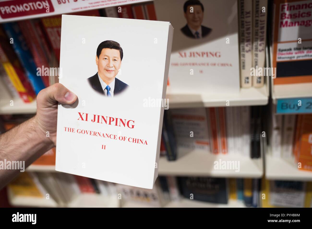 Xi jinping book hi-res stock photography and images - Alamy