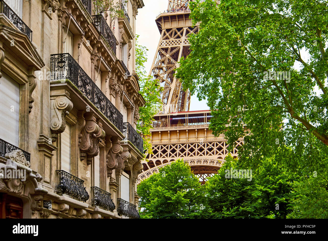 Eiffel tower street view hi-res stock photography and images - Alamy