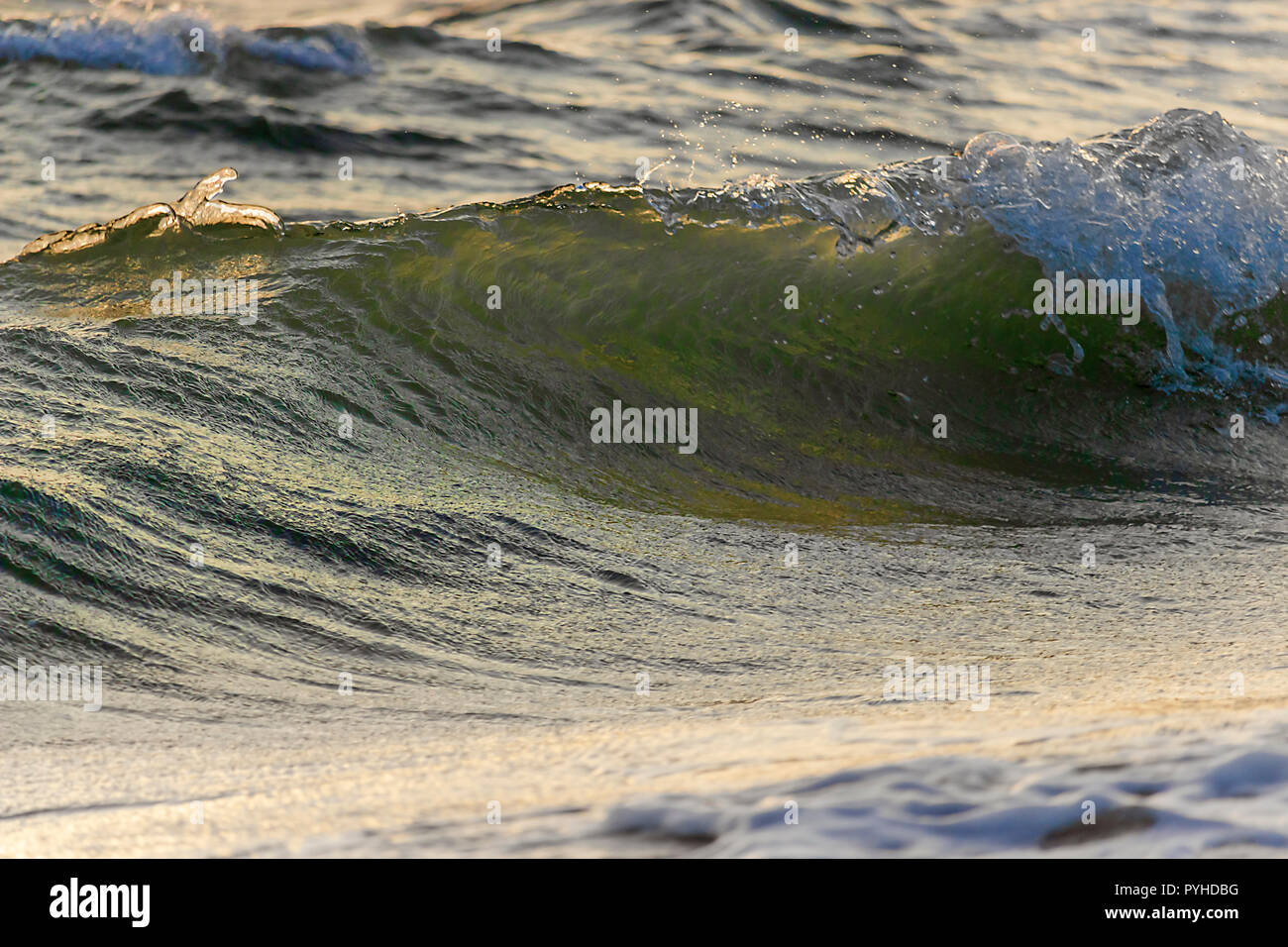 Wave detail, with water drops Stock Photo - Alamy