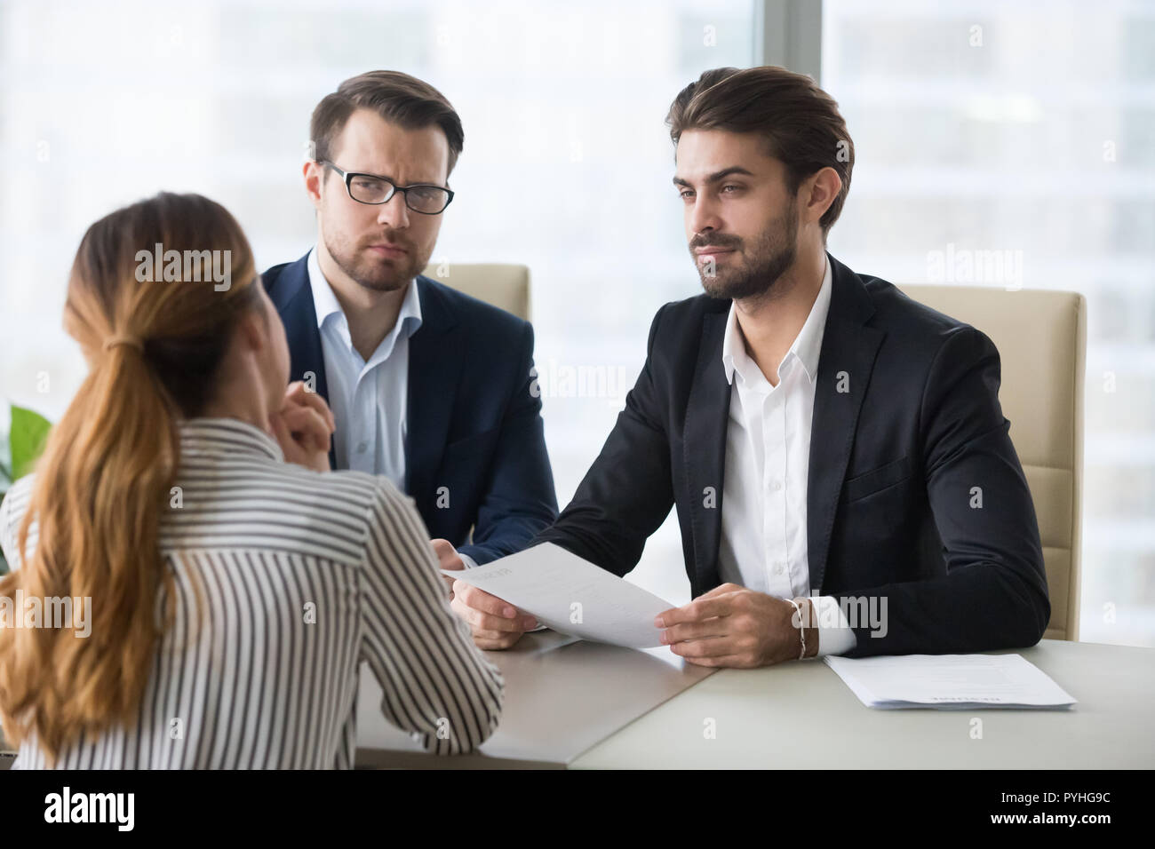 Confused female client hi-res stock photography and images - Alamy