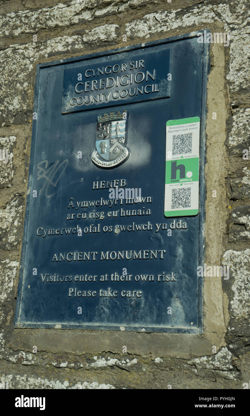 Bilingual Welsh and English sign to a monument in Aberystwyth ...