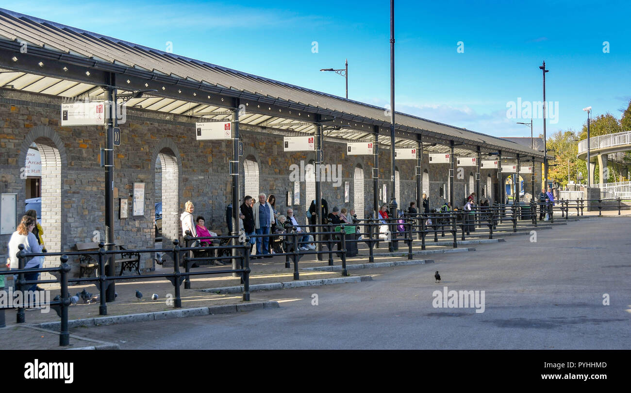 Aberdare bus station hi-res stock photography and images - Alamy