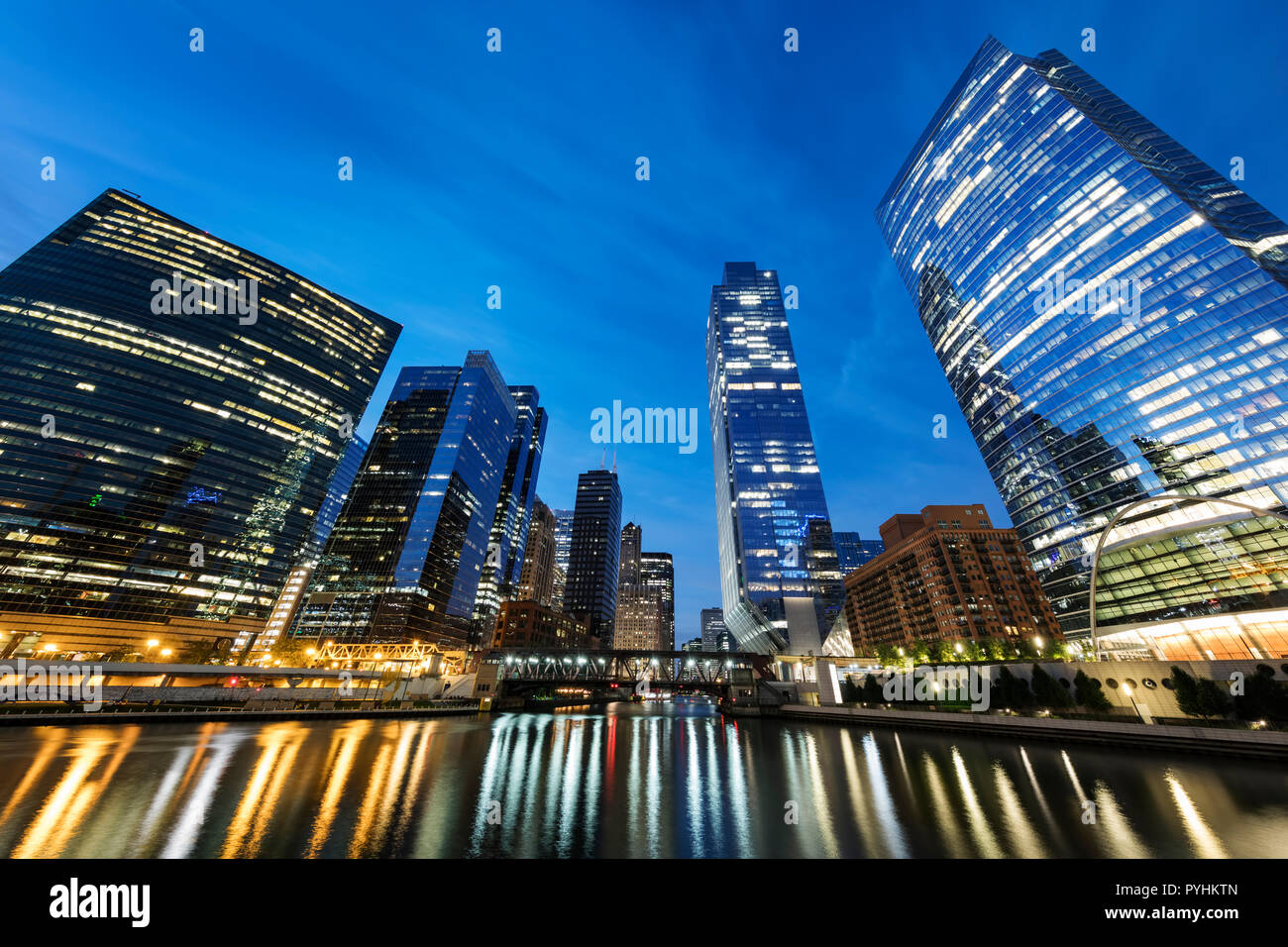 Aerial view chicago skyline sunrise hi-res stock photography and images ...