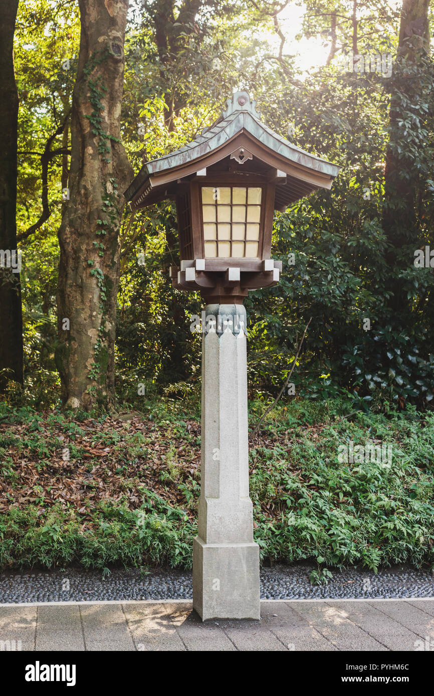 lampost at shrine Stock Photo - Alamy