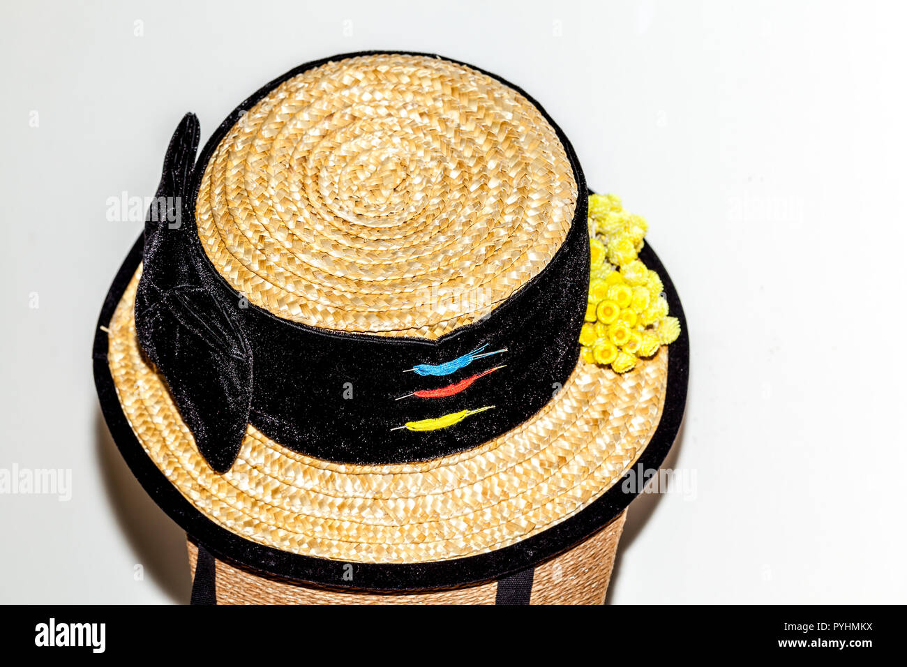 Wearable crafts hi-res stock photography and images - Alamy