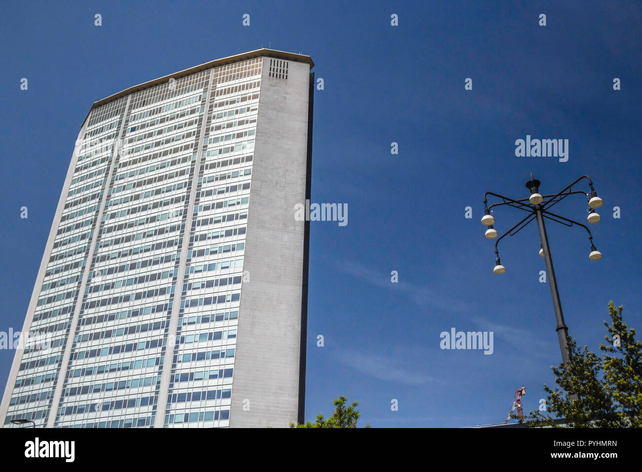 Pirelli symbol hi-res stock photography and images - Alamy