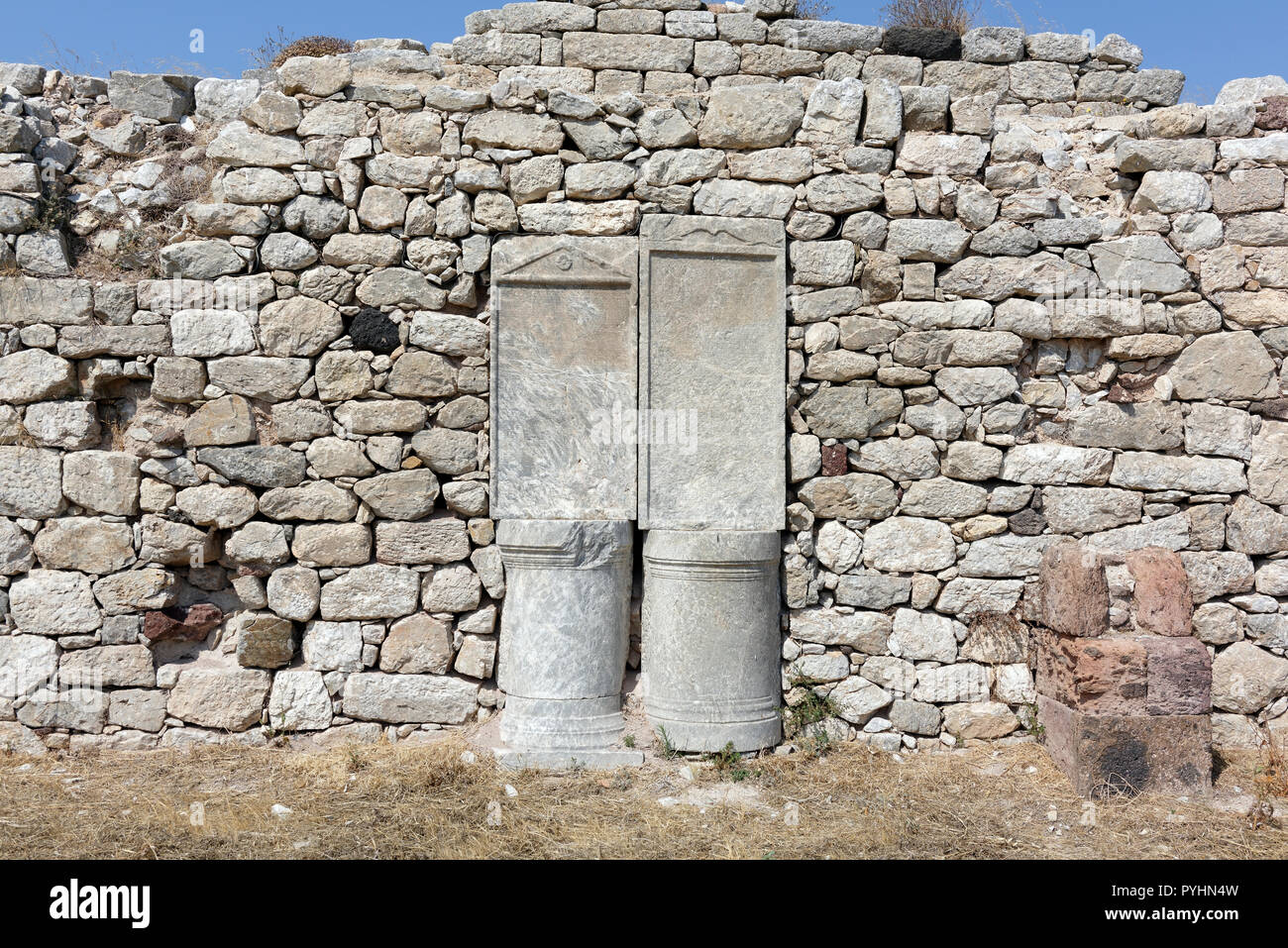 Ancient slabs hi-res stock photography and images - Alamy