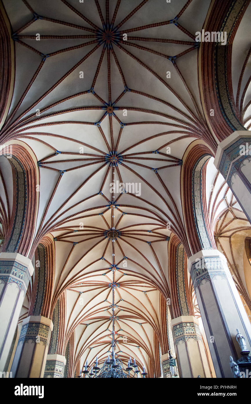 Gothic Archcathedral Basilica of the Assumption of the Blessed Virgin ...