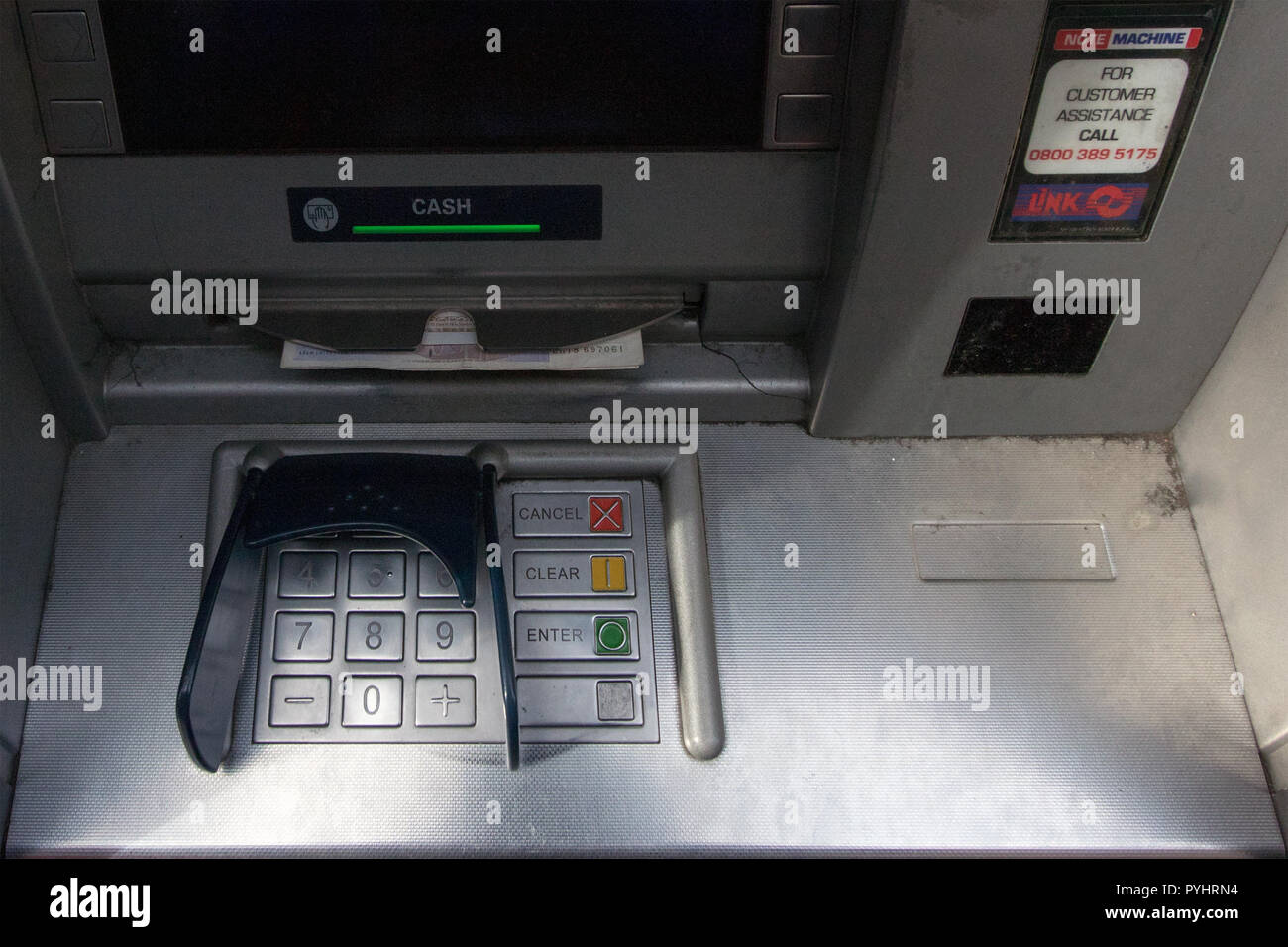 Cash machine uk notes hi-res stock photography and images - Alamy