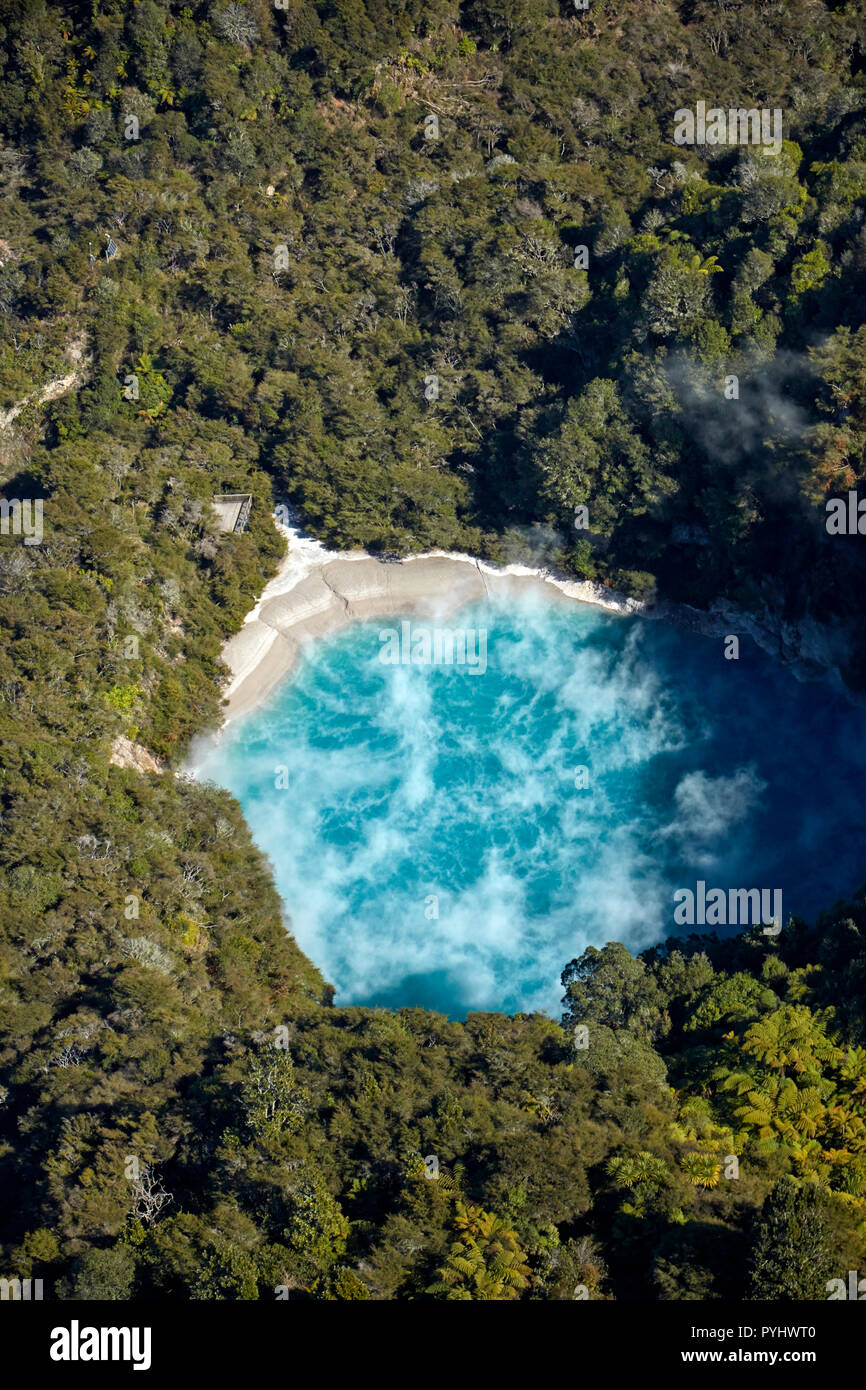 Inferno Crater, Waimangu Volcanic Valley, near Rotorua, North Island ...