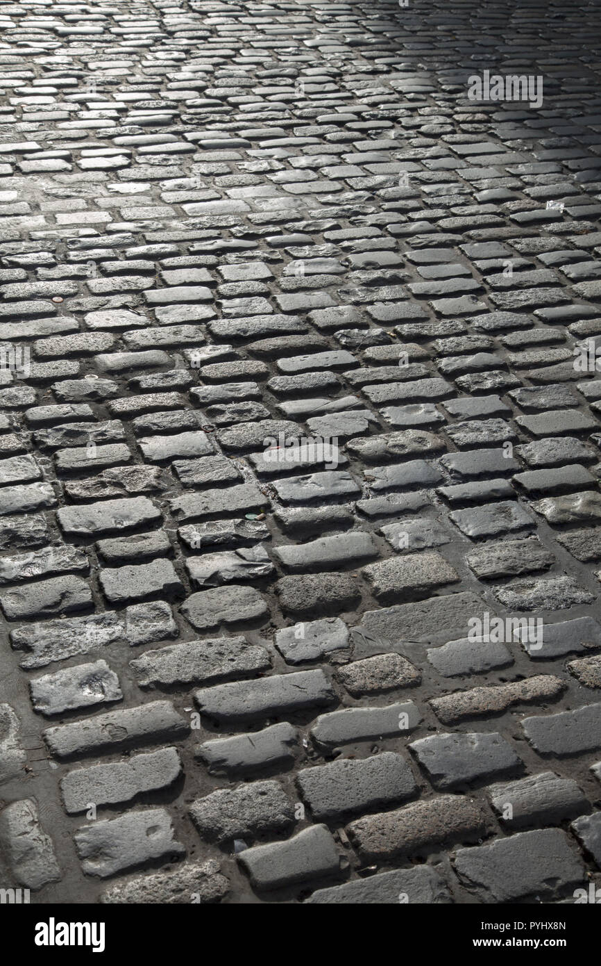 Cobblestone Street, Temple Bar, Dublin, Ireland Stock Photo - Alamy