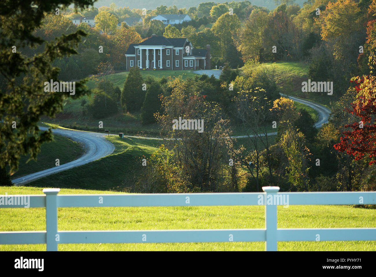 Large house in countryside Virginia Stock Photo - Alamy