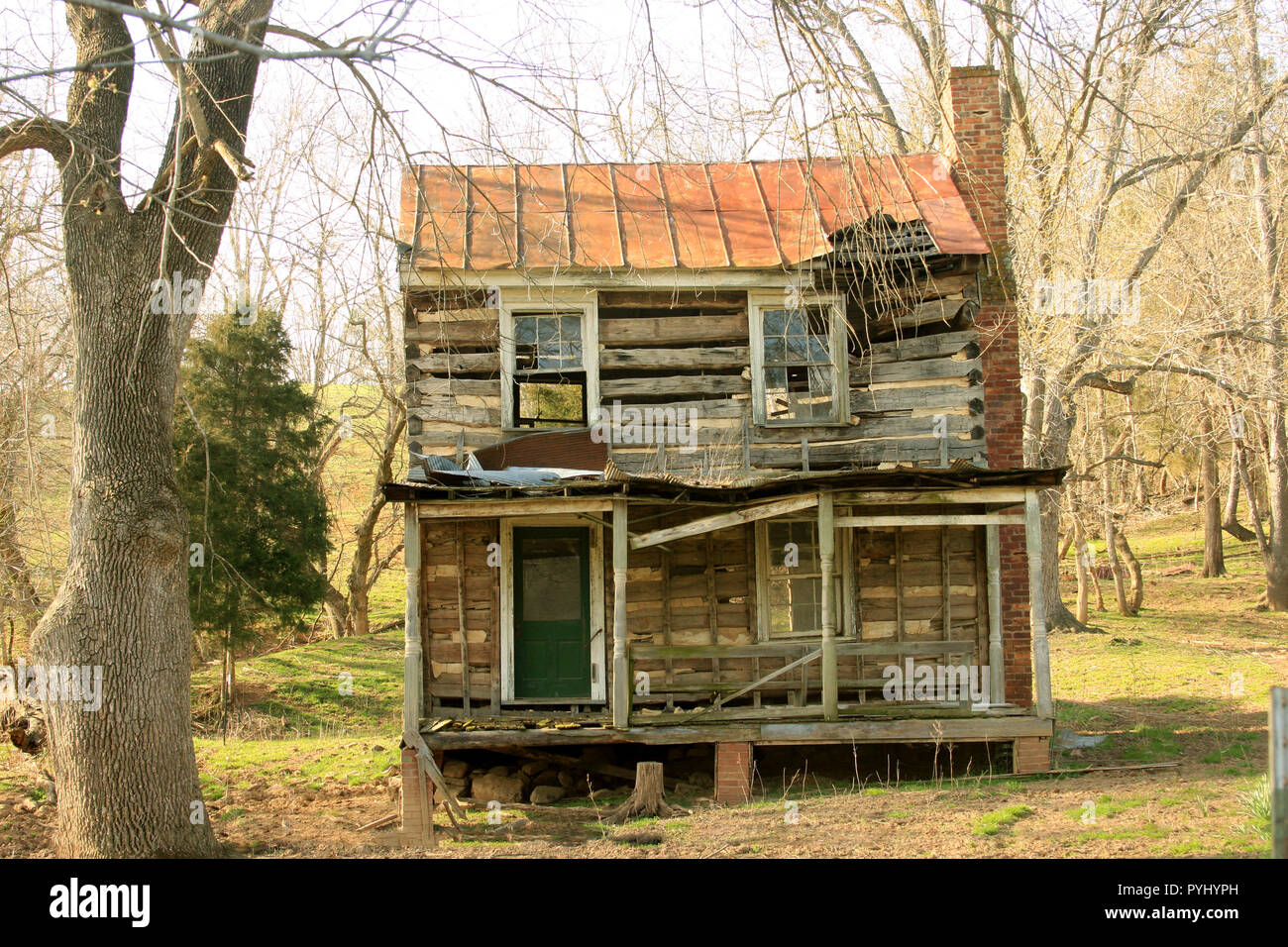 Facade ruin hi-res stock photography and images - Alamy