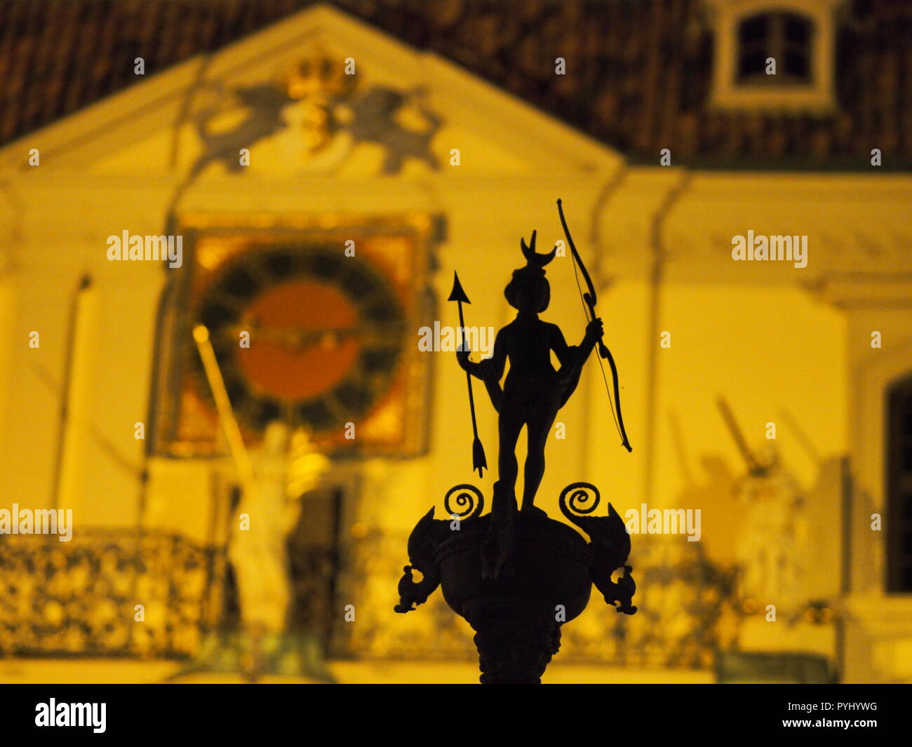 Luna fountain hi-res stock photography and images - Alamy