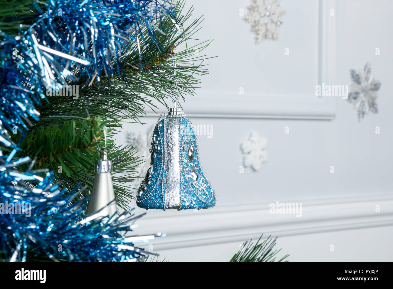 Decorations on the Christmas tree Stock Photo - Alamy