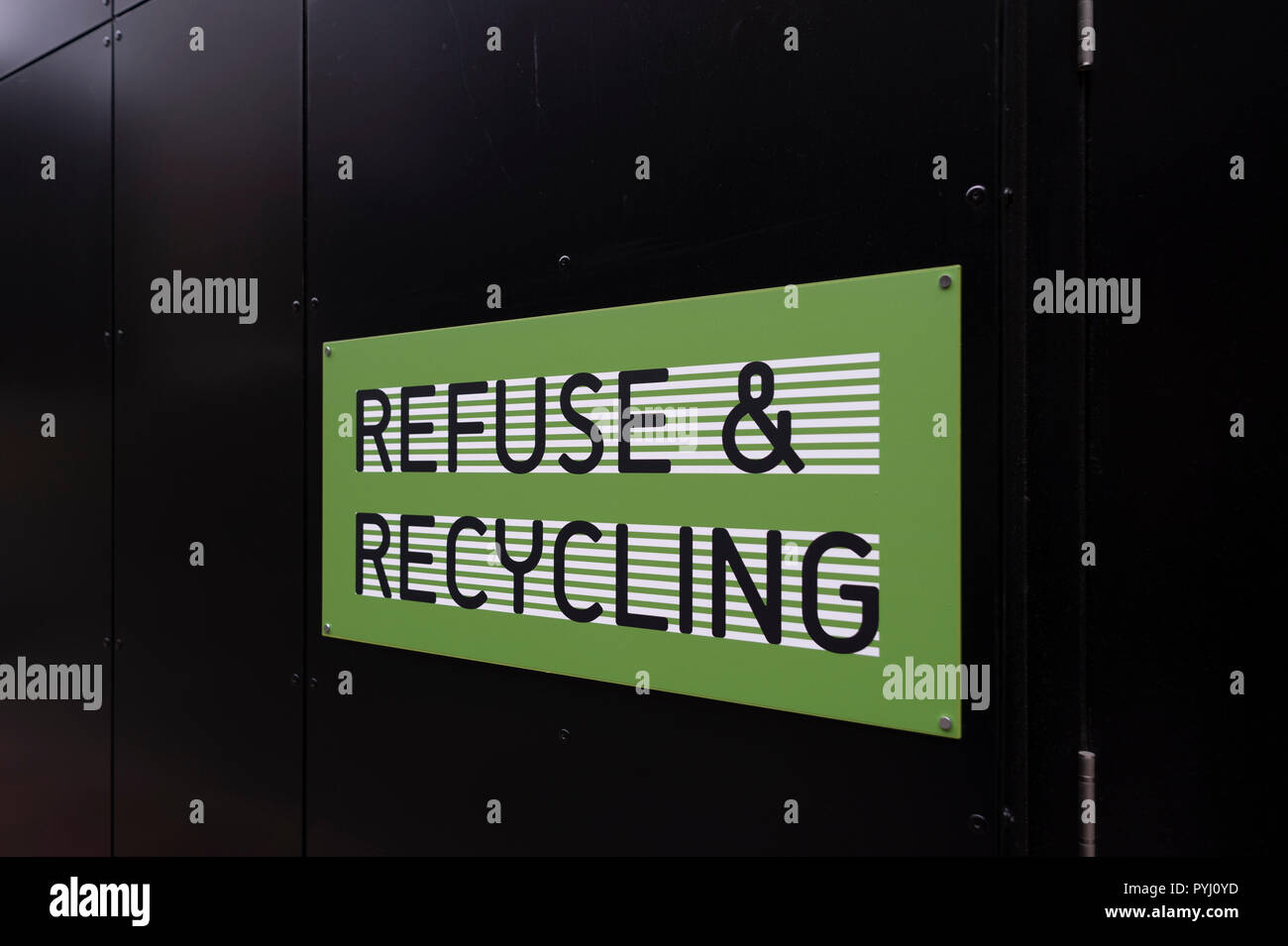 Recycling sign hi-res stock photography and images - Alamy