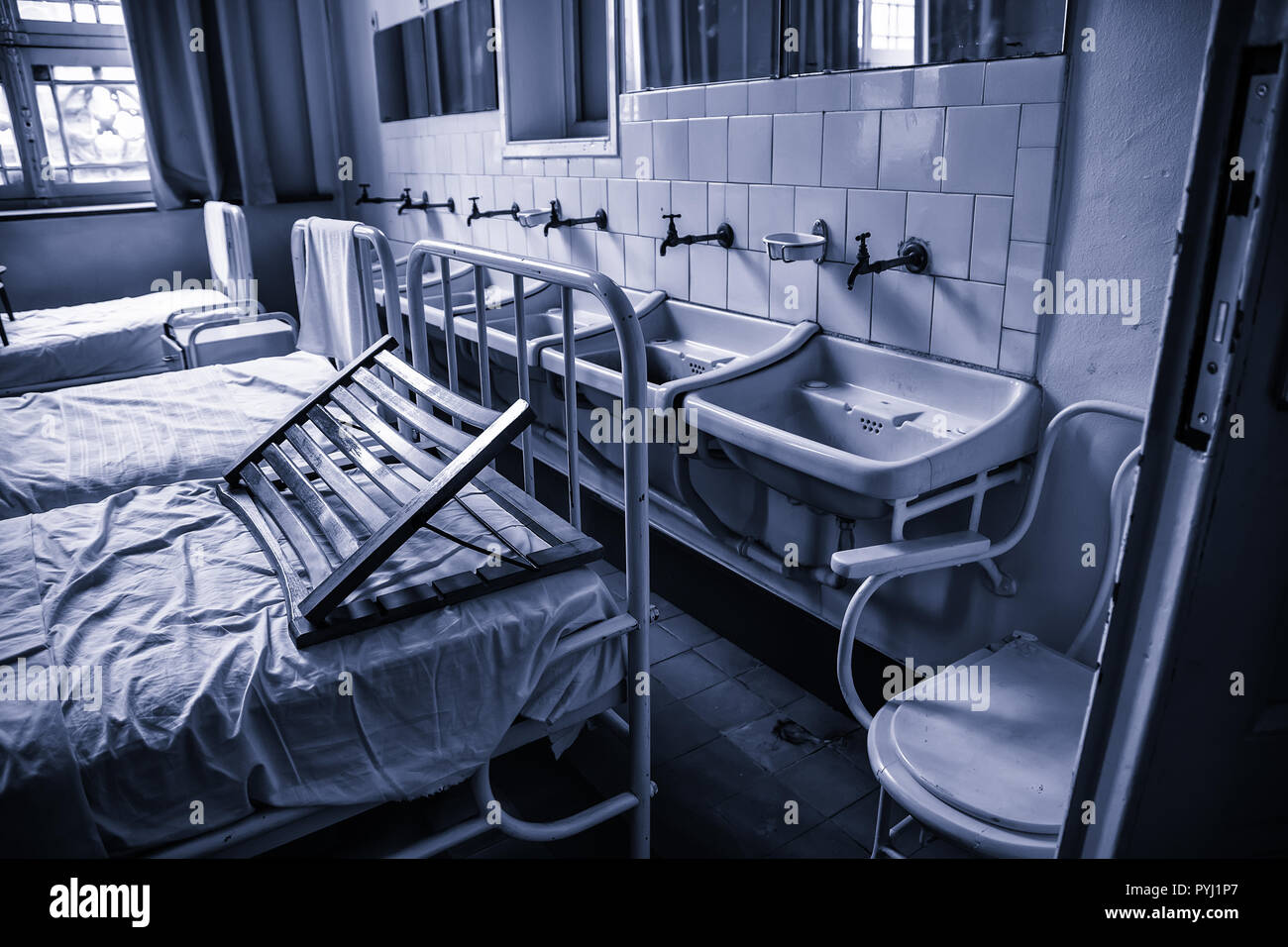 Old hospital beds, detail of old hospital for patients Stock Photo - Alamy