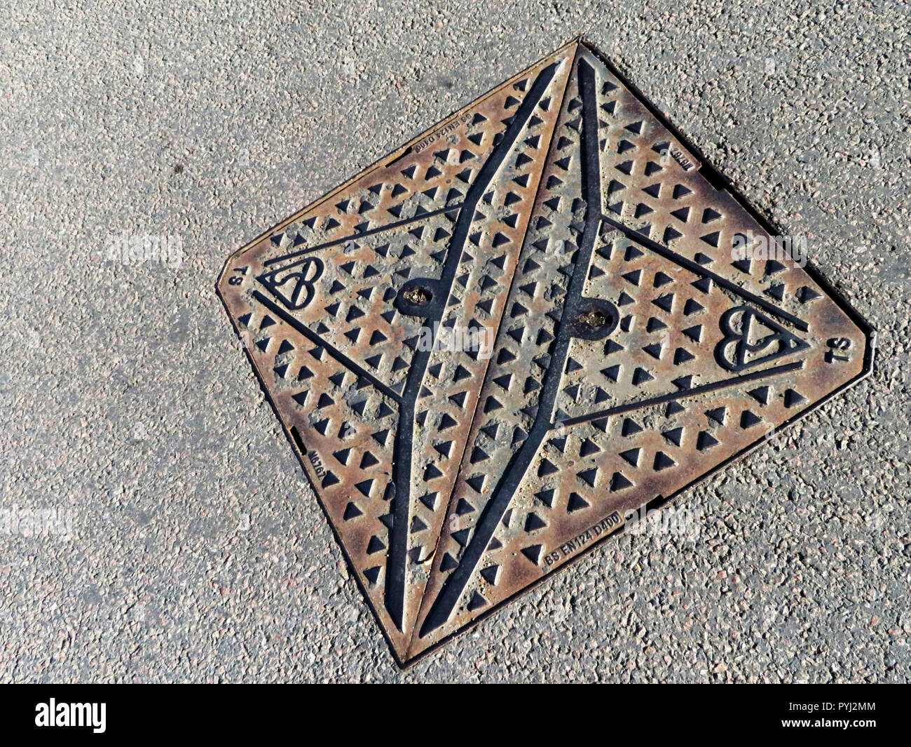 British drain cover hi-res stock photography and images - Alamy