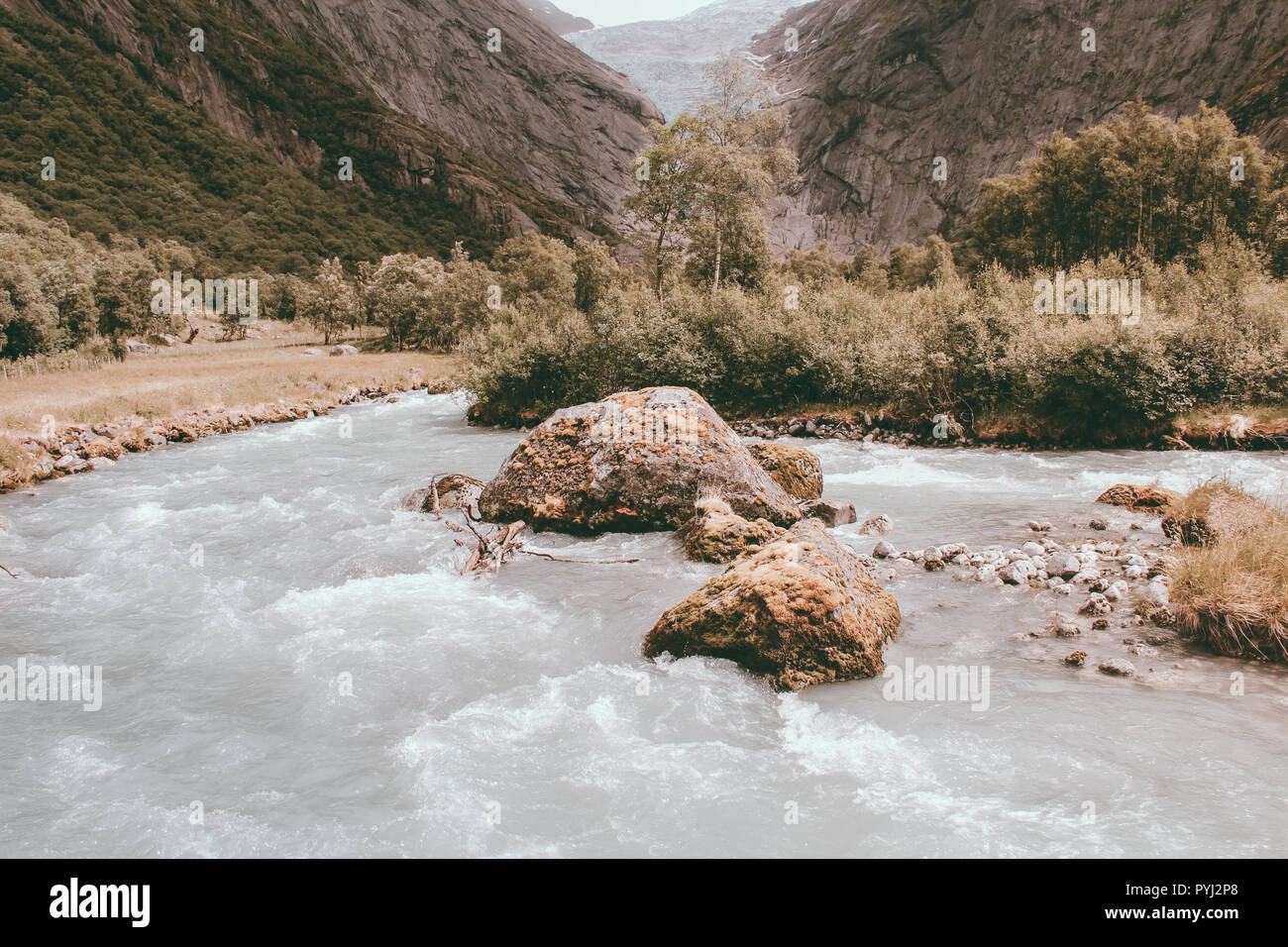 River glacier hi-res stock photography and images - Alamy