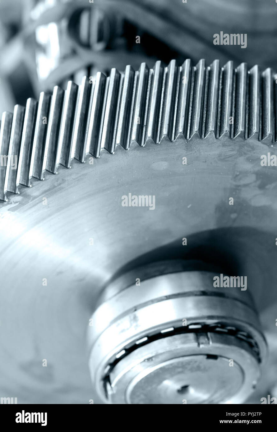 Helical gearbox hi-res stock photography and images - Alamy