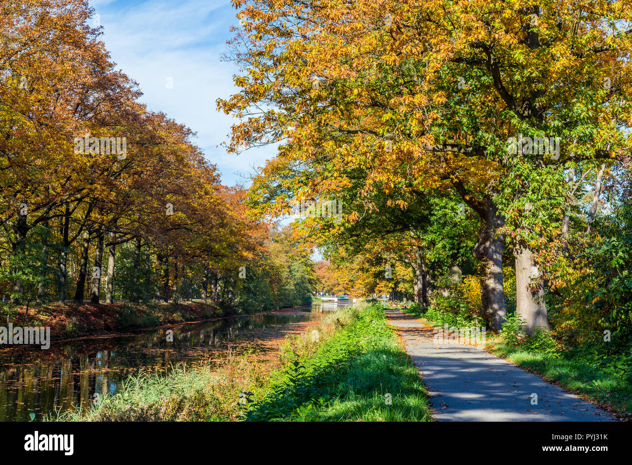 Dutch channel hi-res stock photography and images - Alamy