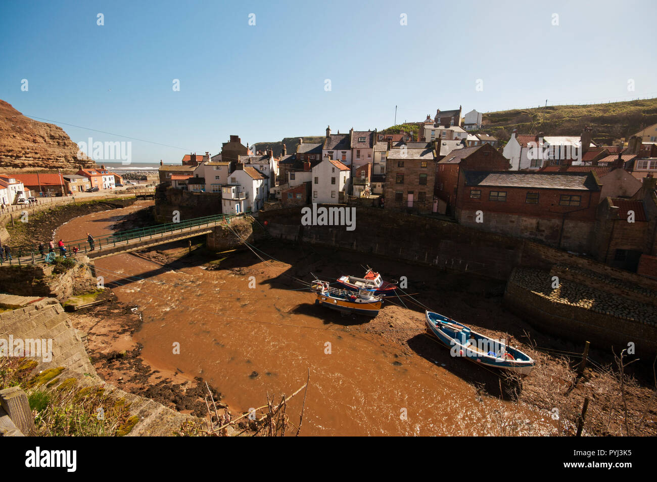 The picturesque seaside village of Staithes on the North Yorkshire ...