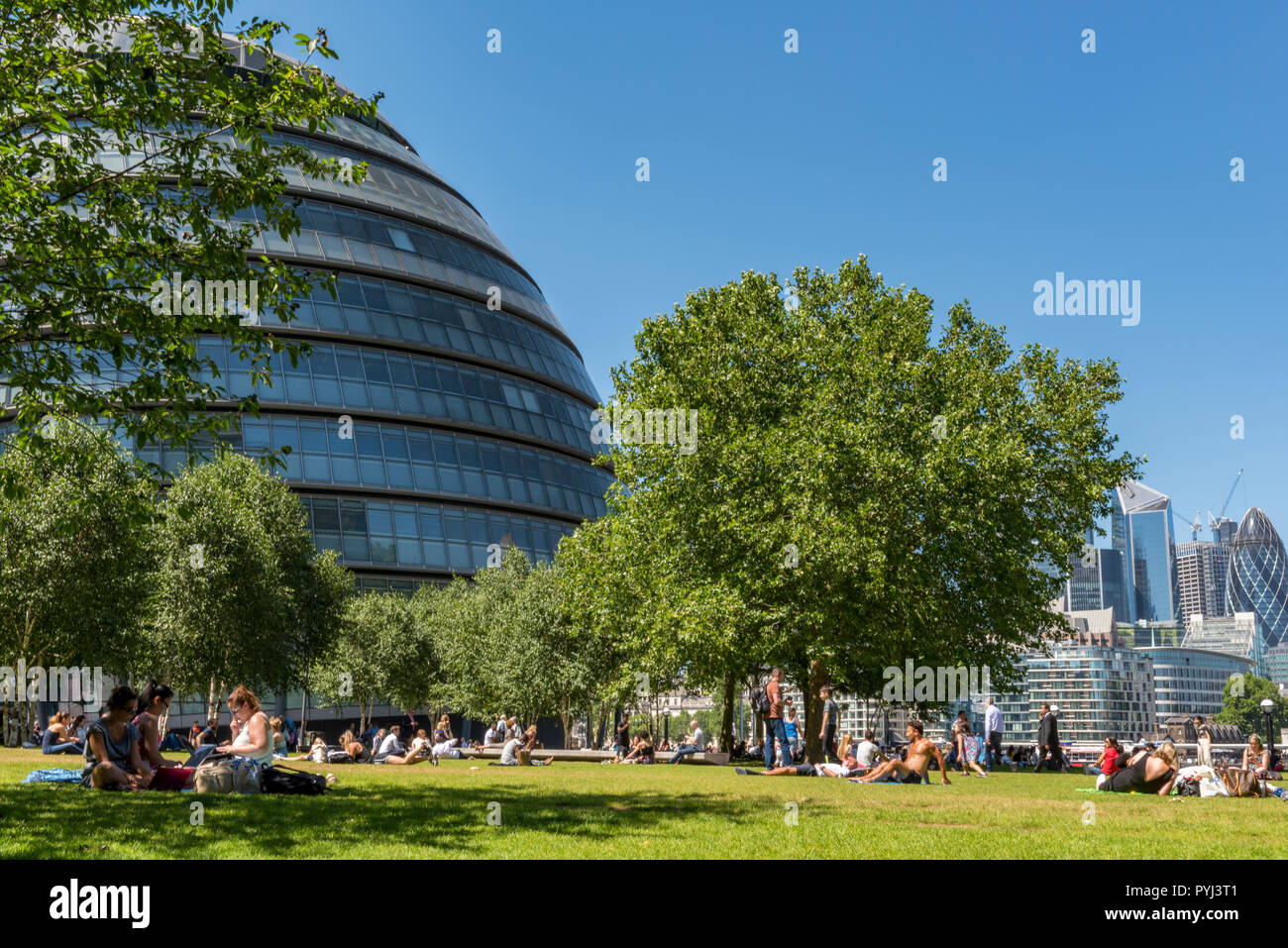 City hall more london riverside hi-res stock photography and images - Alamy