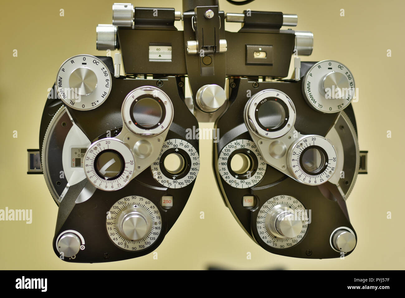 Ophthalmology machine hi-res stock photography and images - Alamy