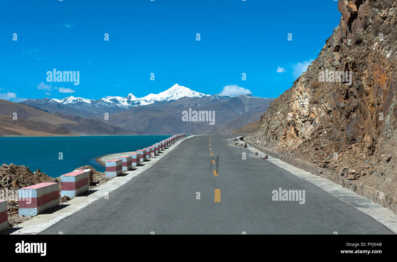 Beautiful mountain landscape in tibet hi-res stock photography and ...
