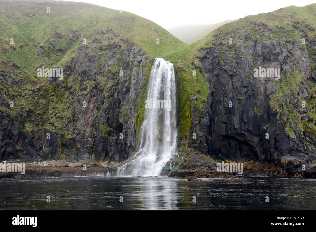 Green cliffs, alaska hi-res stock photography and images - Alamy