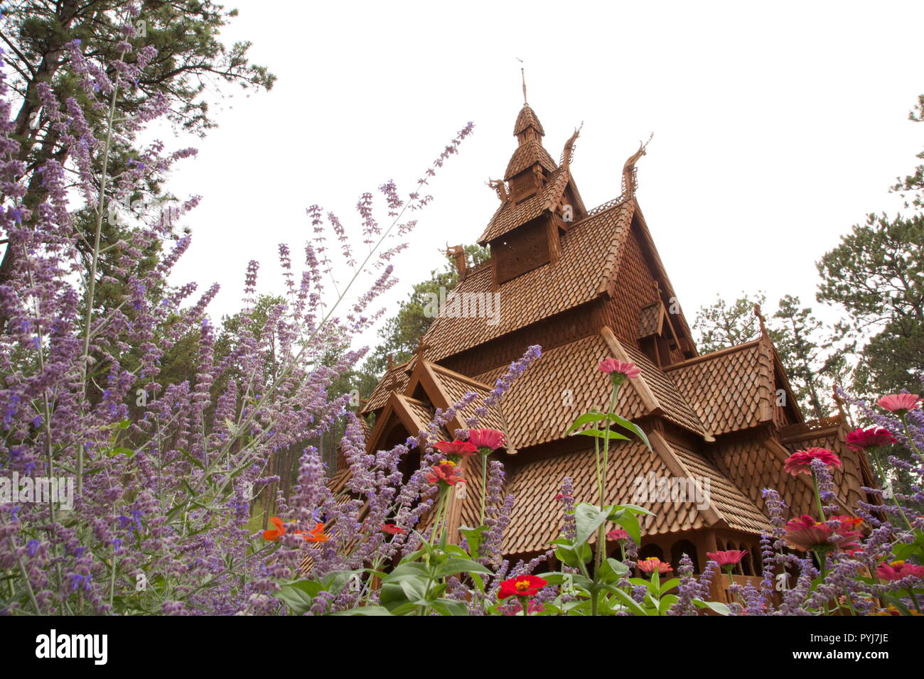 Woodcarvings hi-res stock photography and images - Alamy