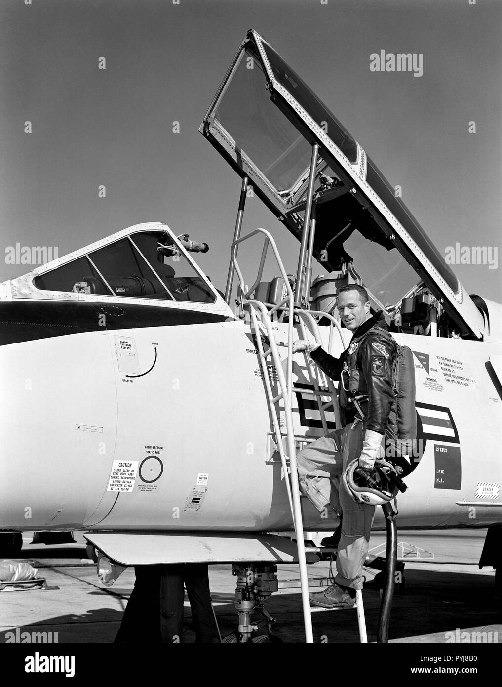 M scott carpenter hi-res stock photography and images - Alamy