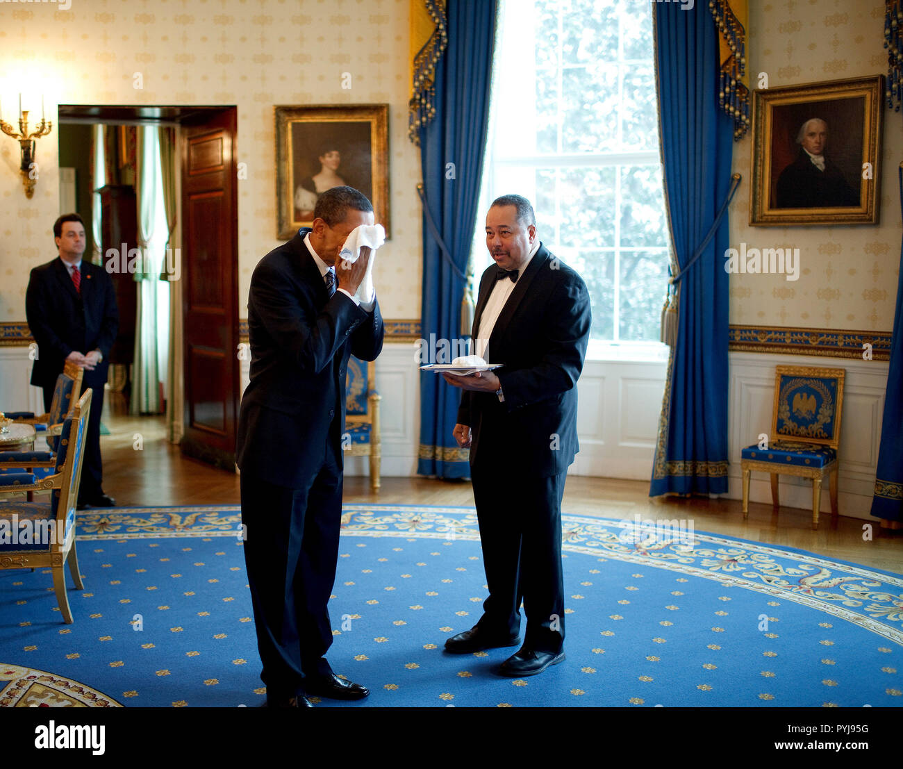 Obama face hi-res stock photography and images - Alamy