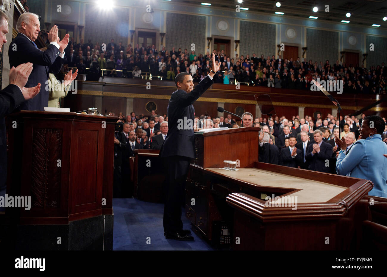 Obama waving to members of congress hi-res stock photography and images ...