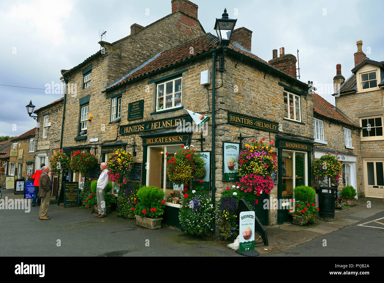 Helmsley market place hi-res stock photography and images - Alamy